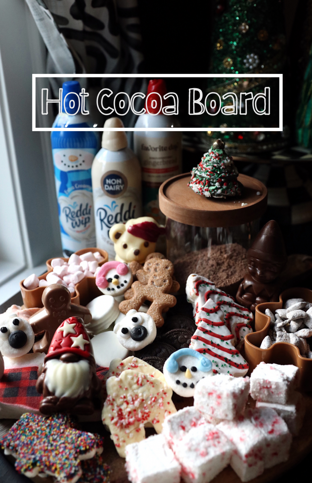 Festive Holiday Hot Cocoa Board: The Ultimate DIY Dessert Idea ...